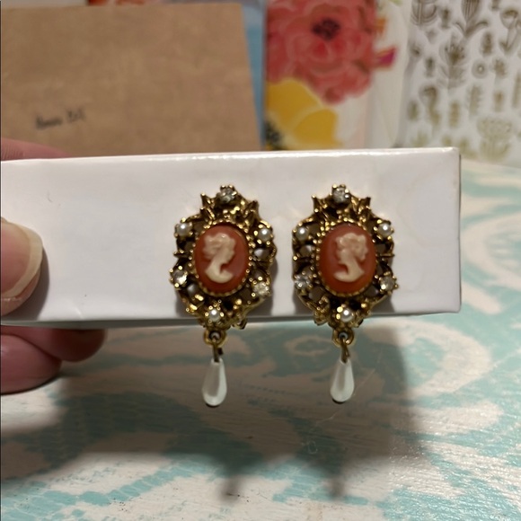 Jewelry | Vintage Cameo | Poshmark